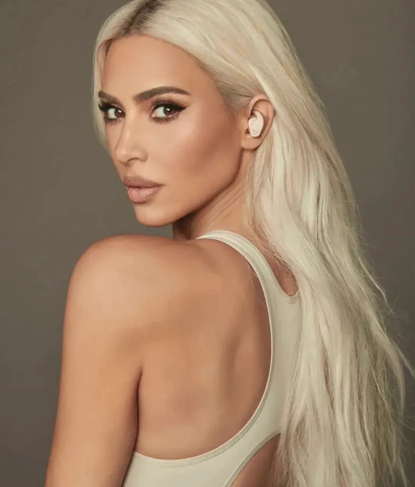 Nba球员的福音？金卡戴珊与28岁男友分手，前夫坎爷有望重拾旧爱