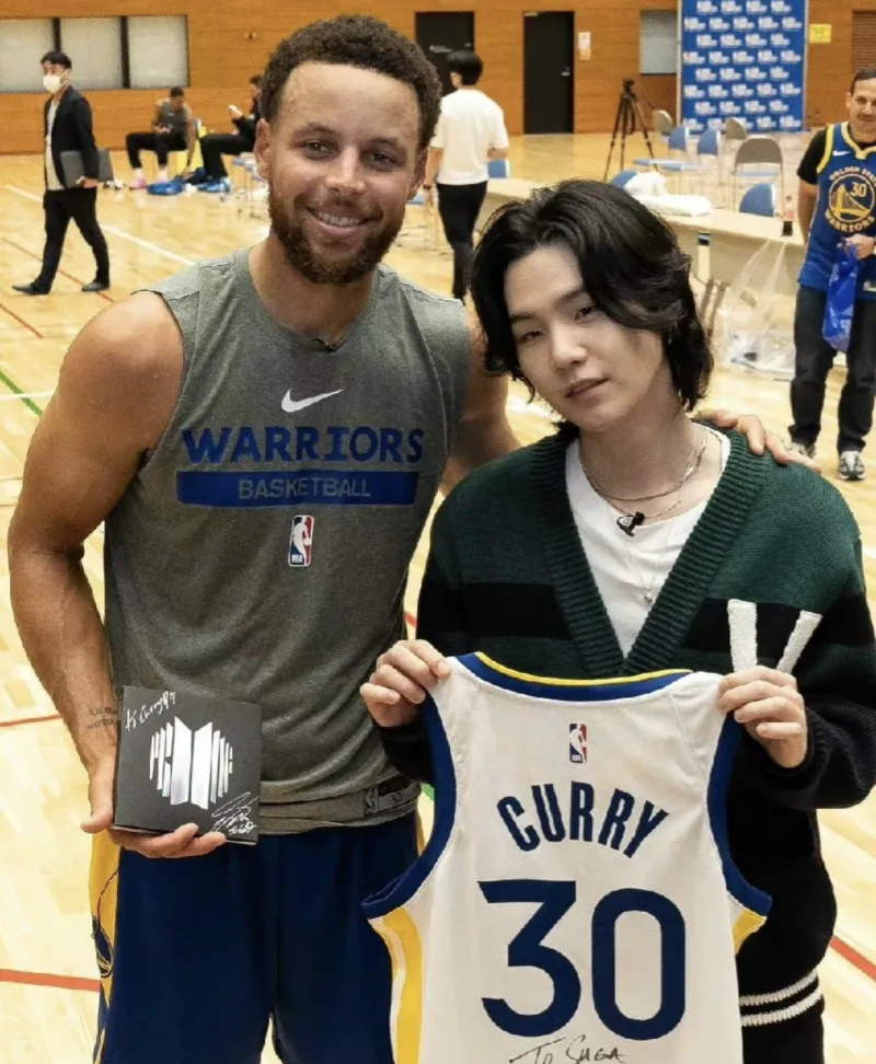 NBA晚报：安德森谈詹姆斯，欧文等待西蒙斯恢复，哈登自称最无私